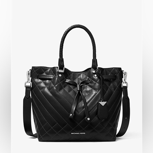 Michael Kors | Bags | Michael Kors Blakely Medium Quilted Leather Bucket Bag | Poshmark